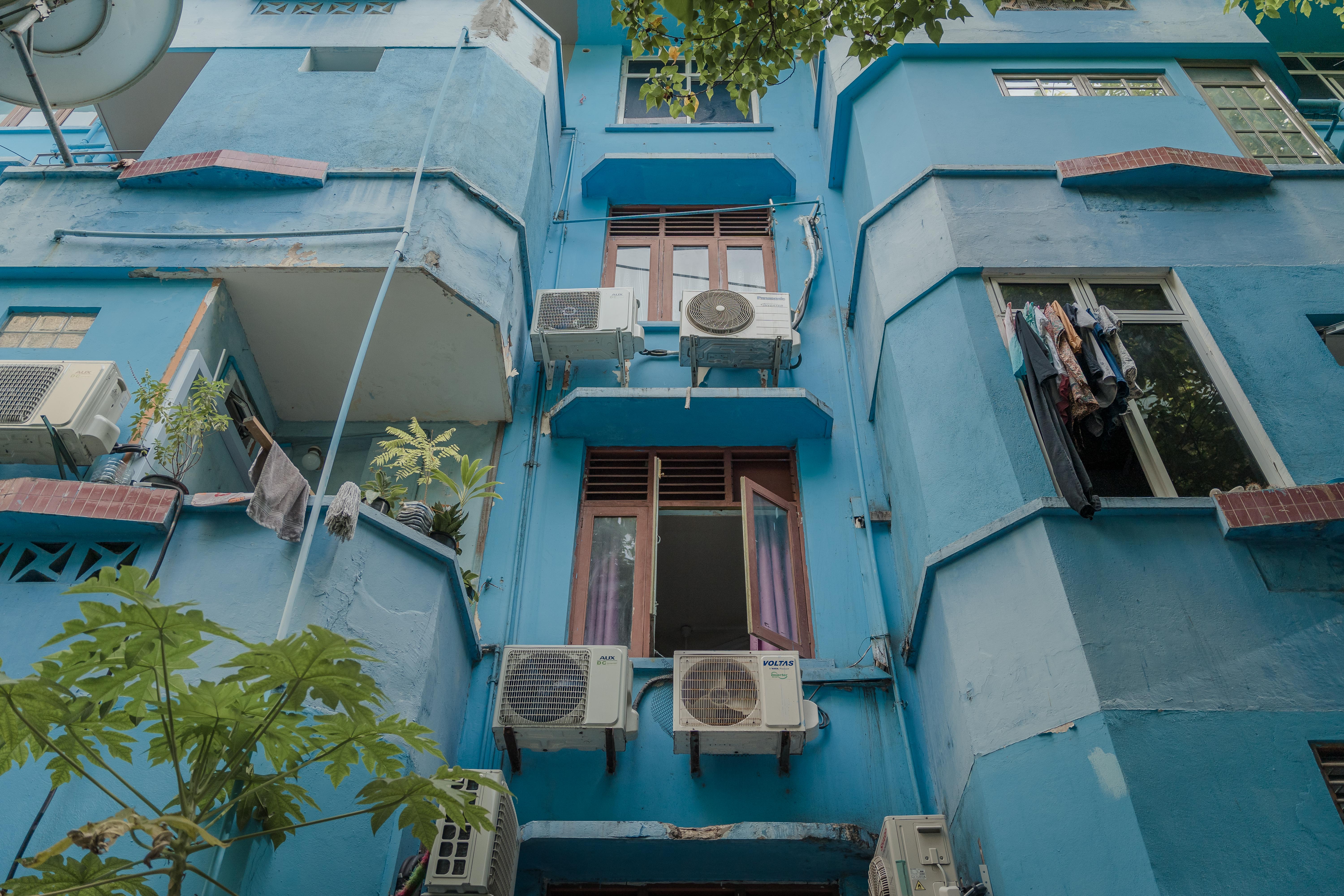 Sinamale, Male' Hiya flat thakah MVR 100,000 dhinumakee rishvatheh noon ...