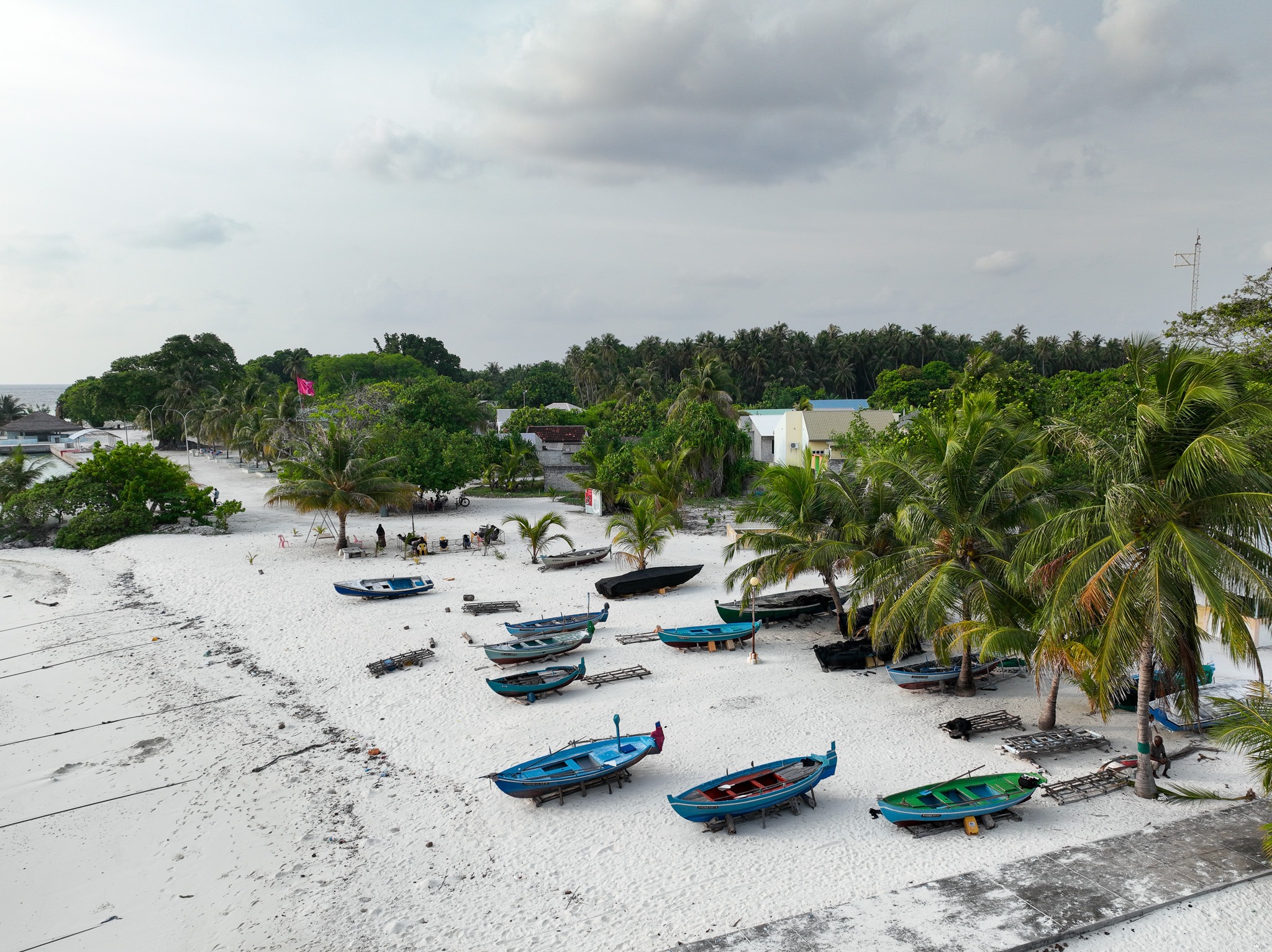 RAALHUFAH: Thakandhoo ge lunbo: Mulhi uthuru huiy kolli | Dhauru
