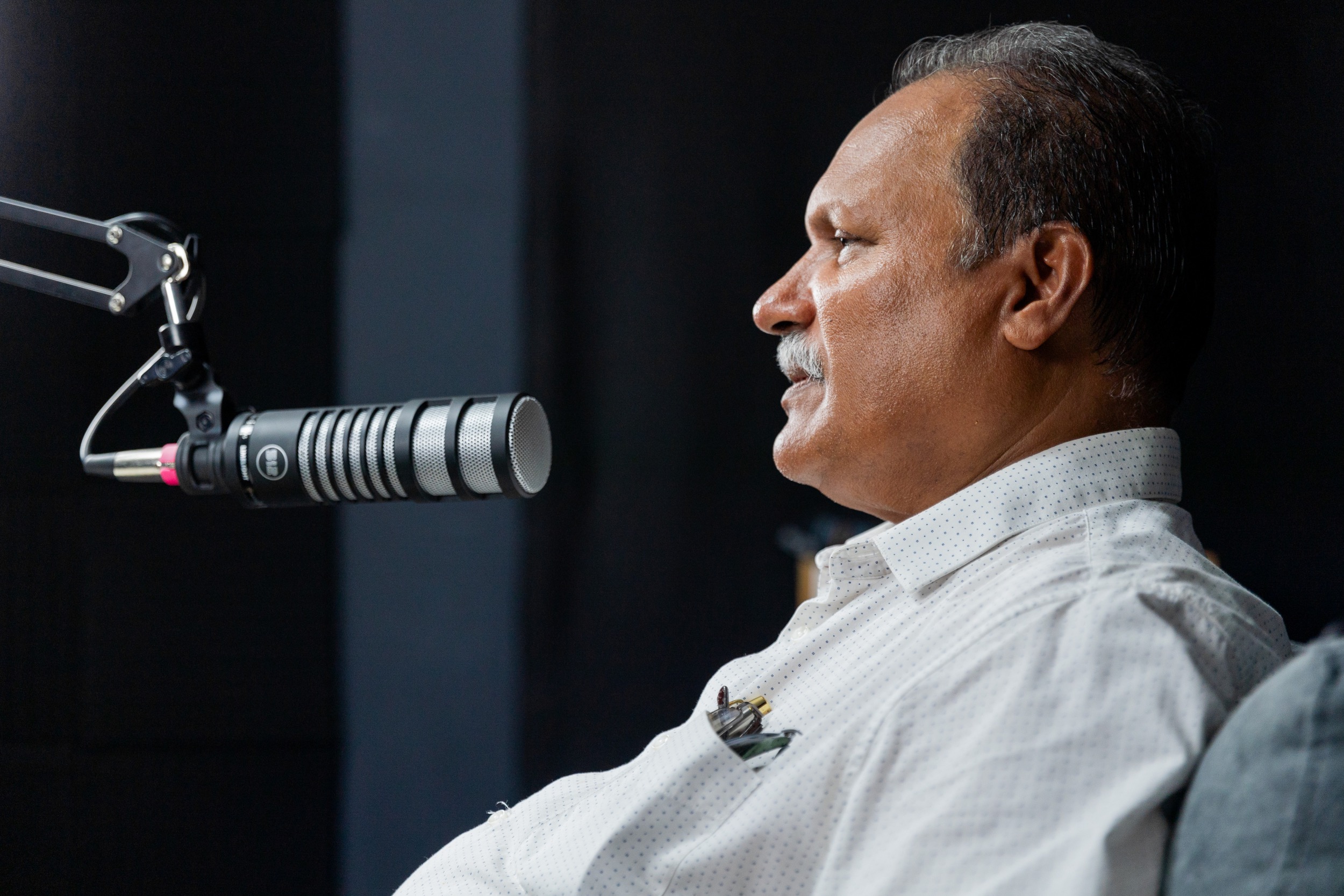 Moosa Latheef Podcast: Thiyaee dhivessehtha? Dhivehi bas engeytha? | Dhauru
