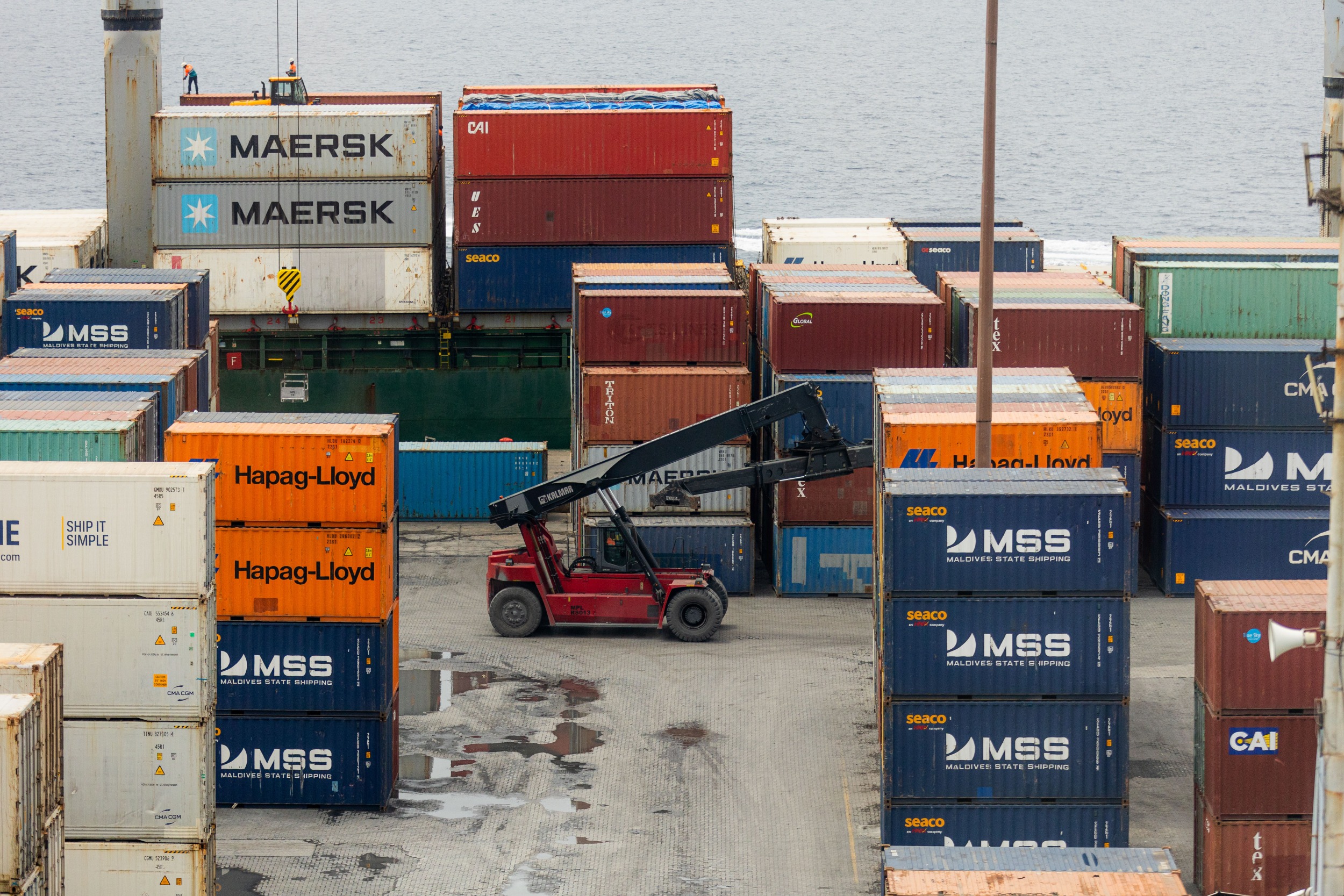 Container scanner ah 51 million beynun vey: Customs | Dhauru