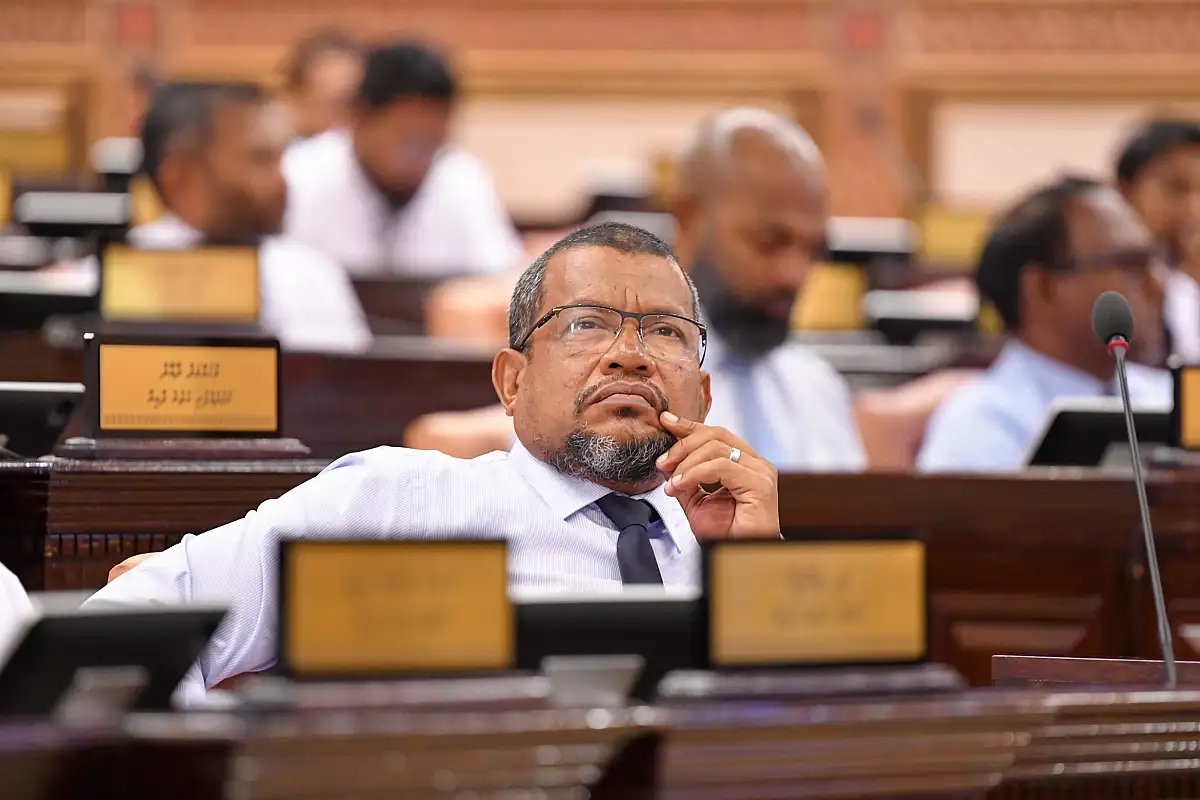 MP Mohamed Ibrahim ge record eh; 1 dhuvahu 7 massala | Dhauru